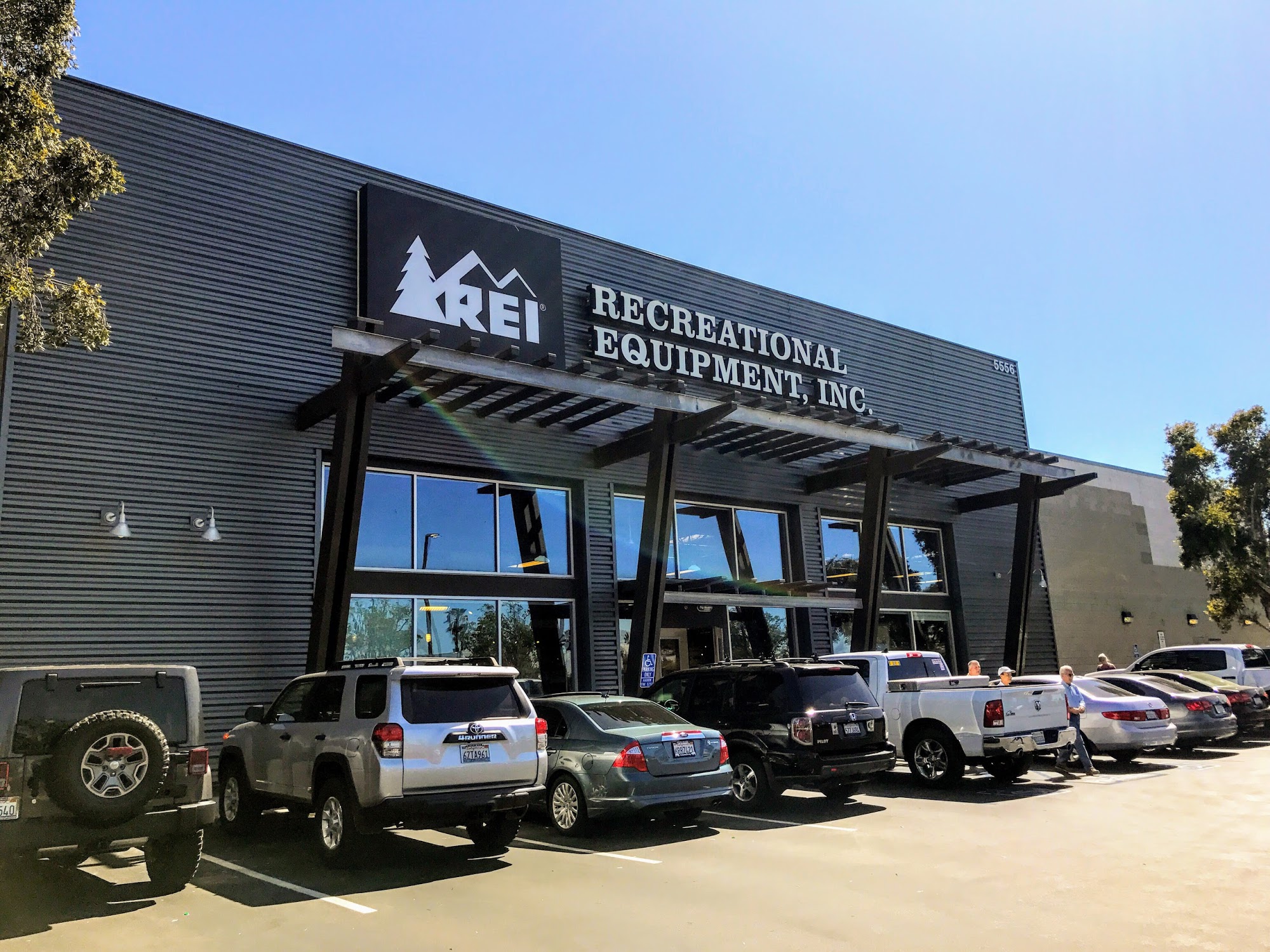 REI - 5556 Copley Dr, San Diego CA - Hours, Directions, Reviews ...
