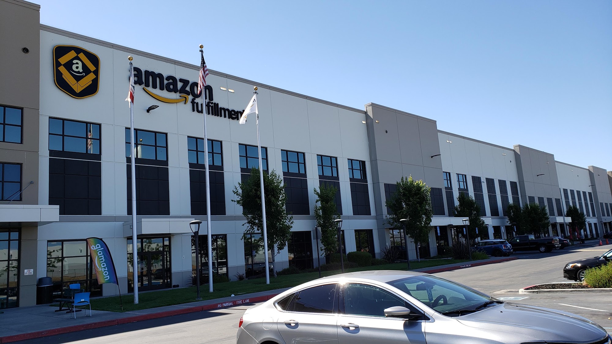 AMAZON FULFILLMENT CENTER - Tracy CA - Hours, Directions, Reviews ...