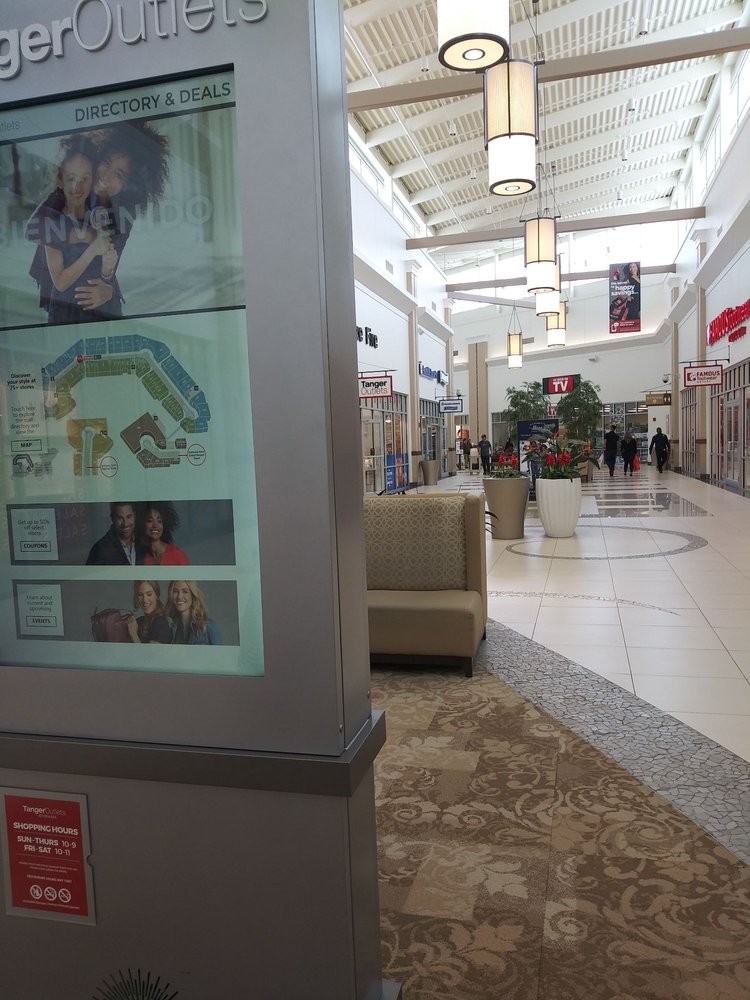 TANGER OUTLETS FOXWOODS - Mashantucket CT - Hours, Directions, Reviews ...