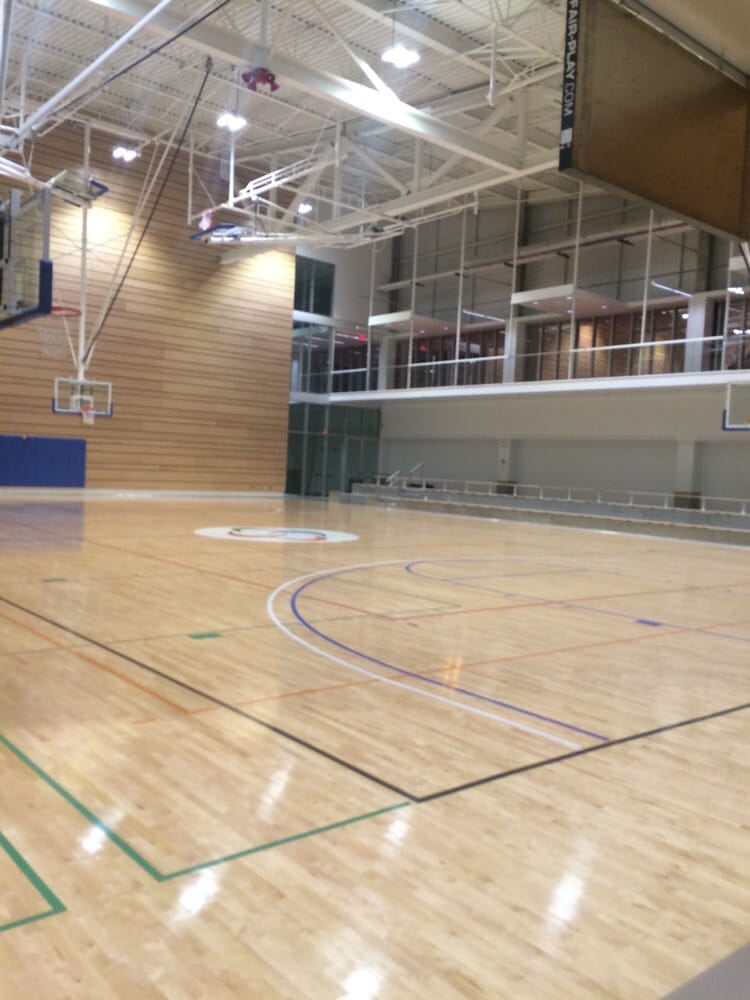 CEDAR VALLEY SPORTSPLEX - Waterloo IA - Hours, Directions, Reviews ...