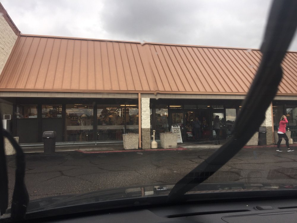 OAK POINT FRESH MARKET - Central LA - Hours, Directions, Reviews ...