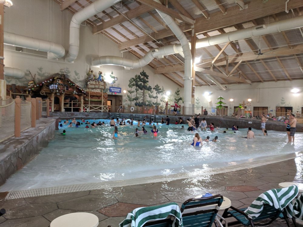GREAT WOLF LODGE WATER PARK | NEW ENGLAND - Fitchburg MA - Hours ...