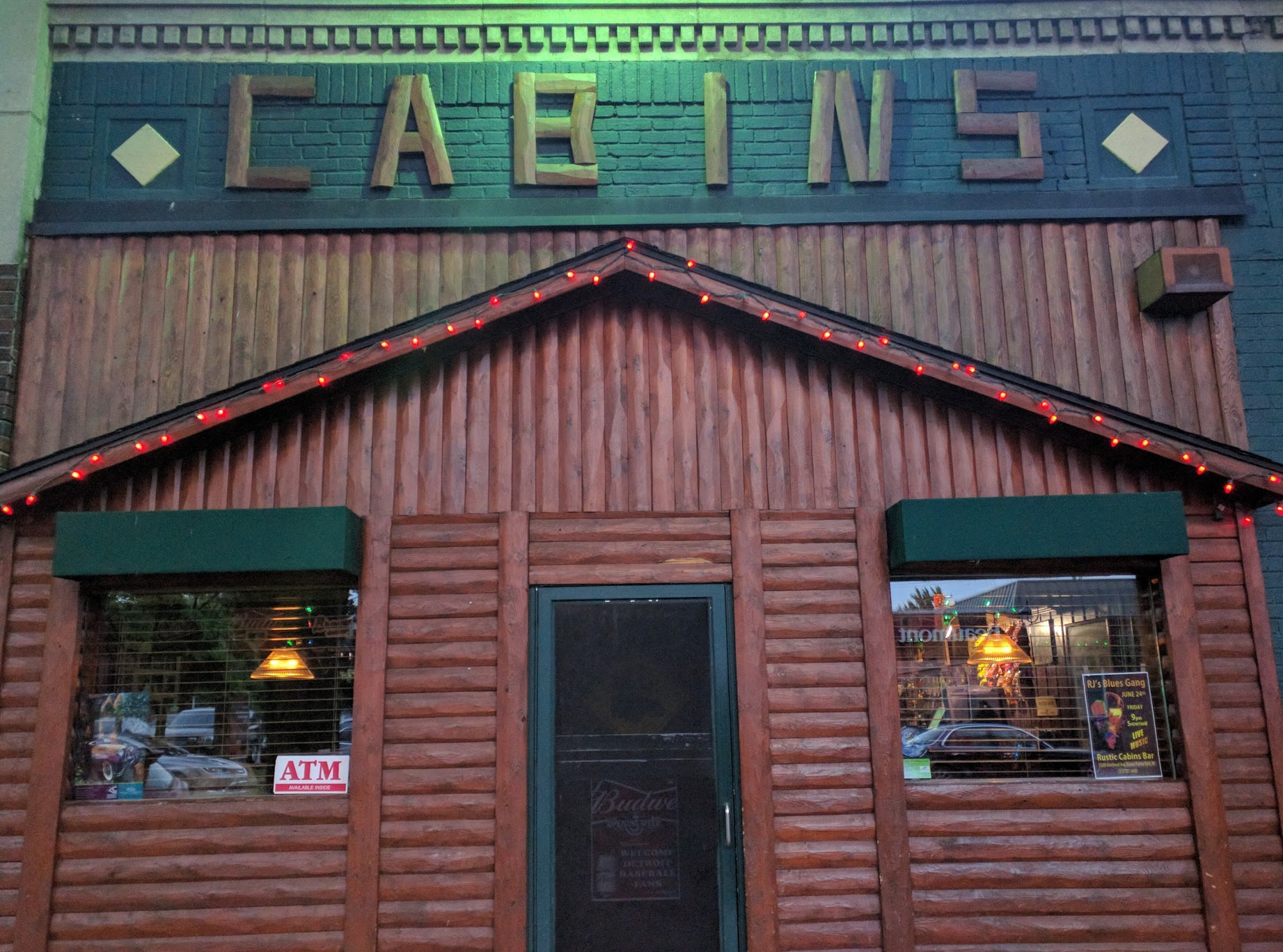 Rustic Cabins Bar, Grosse Pointe - Reviews (77), Photos (27) - Restaurantji