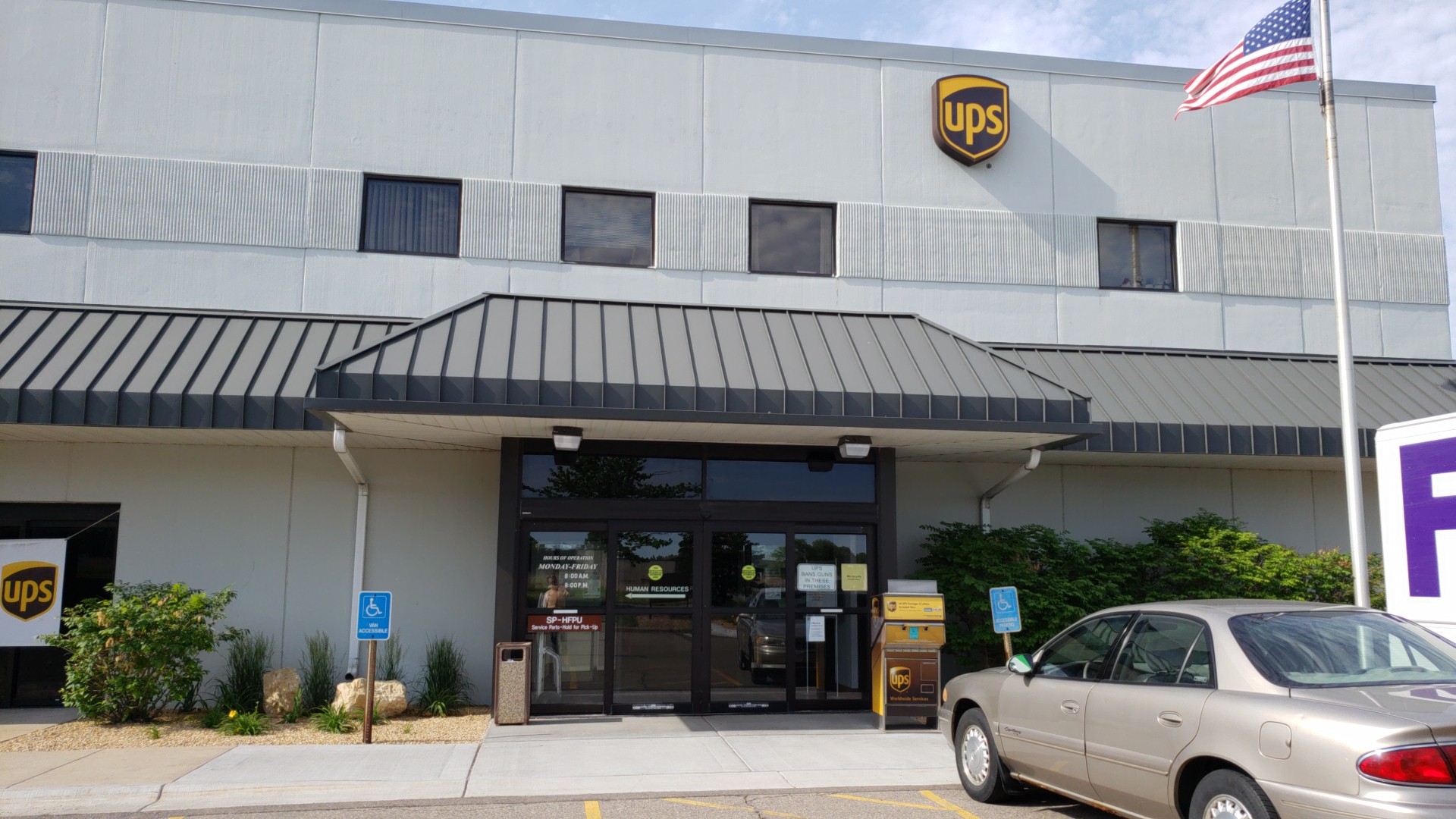 UPS CUSTOMER CENTER - 555 Opperman Dr, Eagan MN - Hours, Directions ...