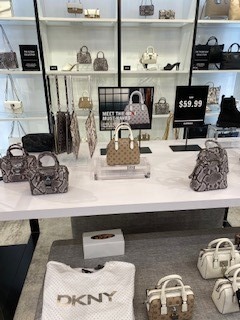 TANGER OUTLETS DEER PARK - Deer Park NY - Hours, Directions, Reviews ...