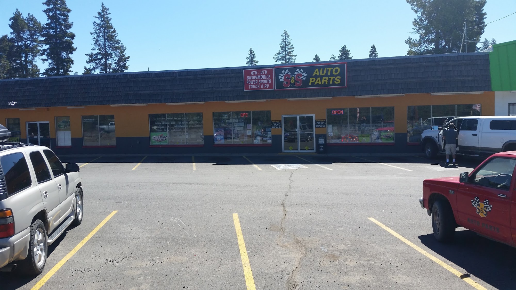 CARQUEST AUTO PARTS - BAXTER AUTO PARTS #37 - 52674 US-97, La Pine OR ...