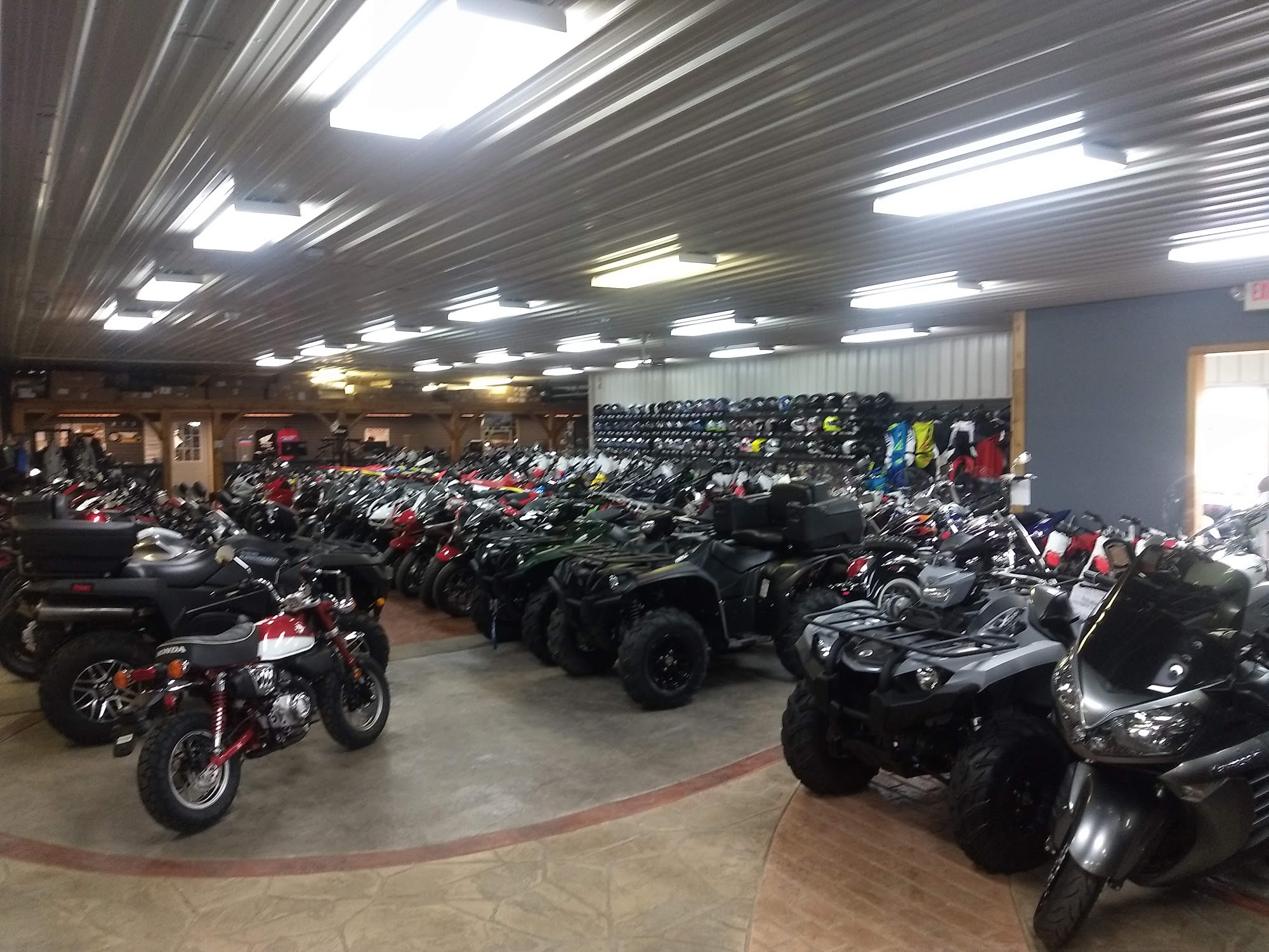 TRACK N TRAIL INC - Spring Mills PA - Hours, Directions, Reviews ...