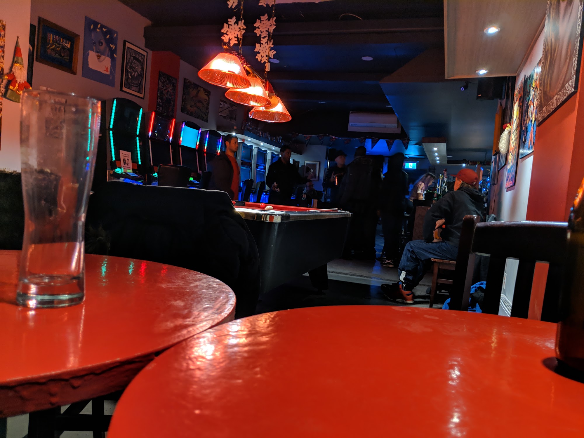 Bar Rouge (Bar le Bievre), Montreal - Reviews (46), Photos (34 ...