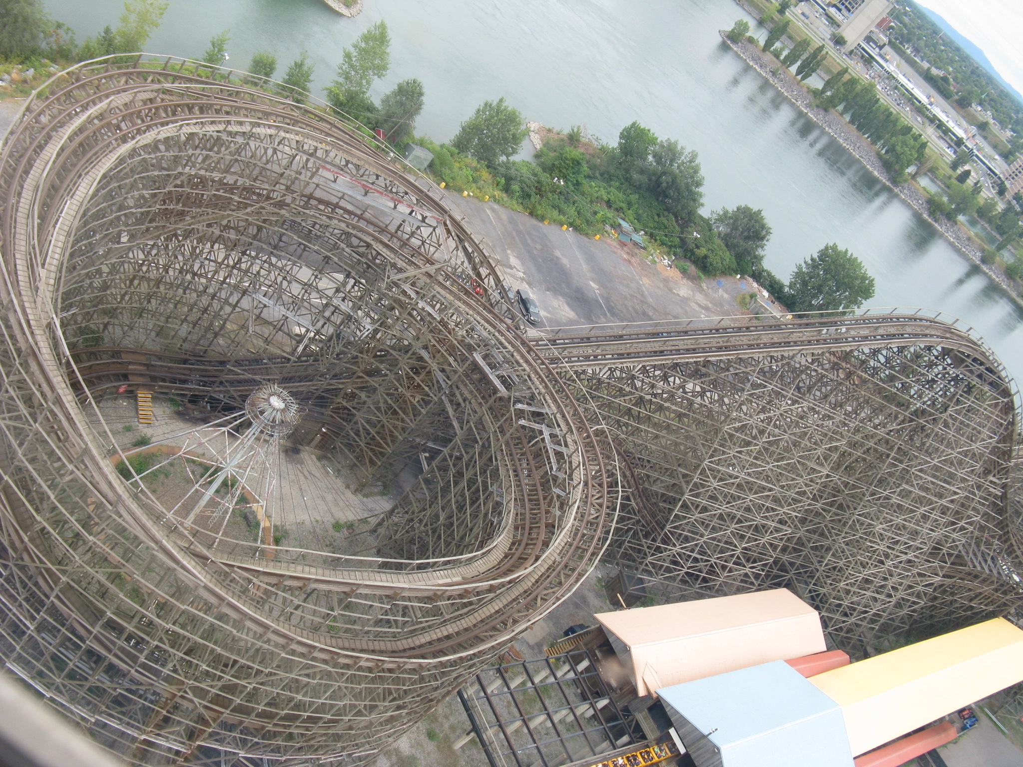LA RONDE - Montreal QC - Hours, Directions, Reviews - Loc8NearMe